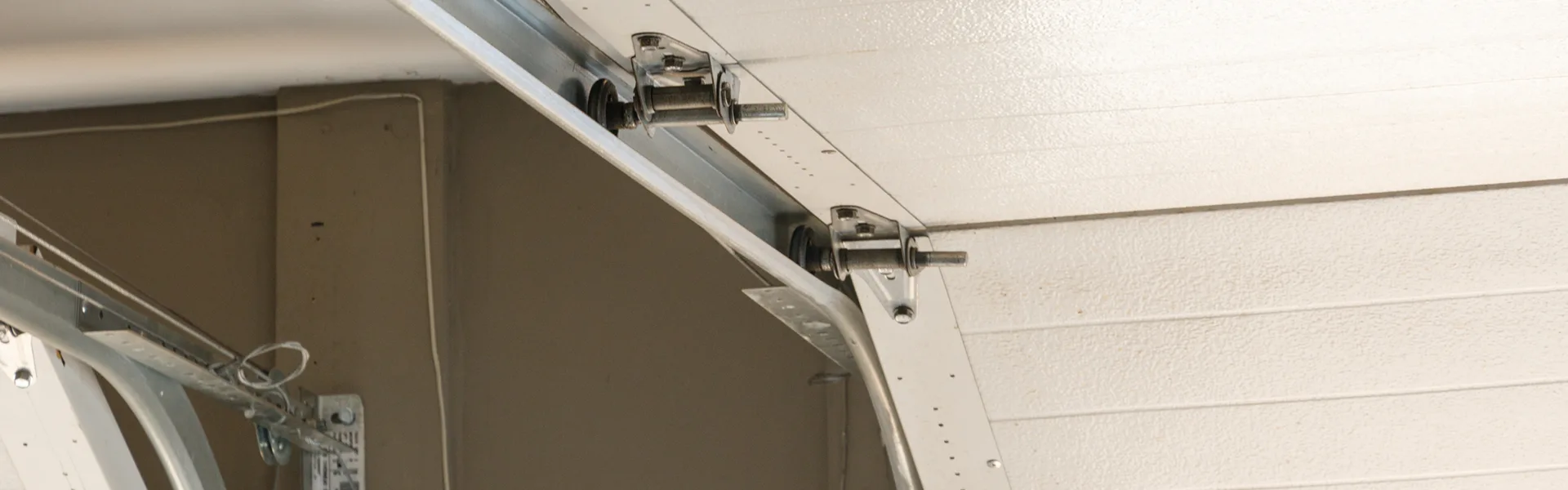 Garage Door Loud Noise Tinley Park, IL - Garage Door Loud Noise Technician